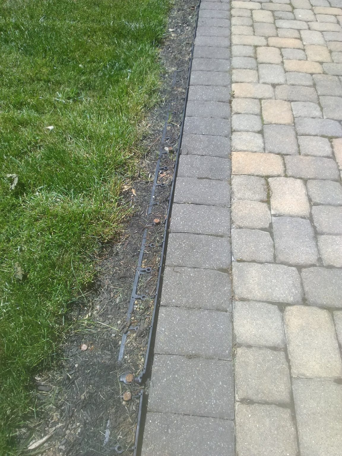How do I replace failed or broken plastic edging - Cincinnati, Columbus, OH